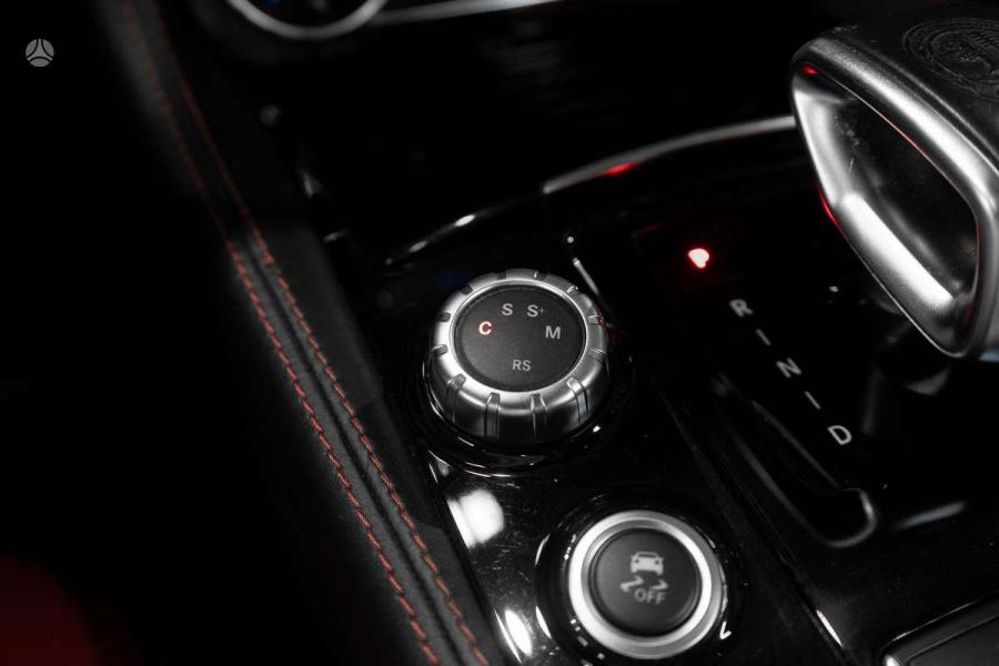 Black Mercedes-Benz cls-63-amg 2015 in Riga, with an engine capacity of 5.46 L and mileage of 204 thousand km for 35900 €, photo 31 on AUTOMOTO.COM.LV