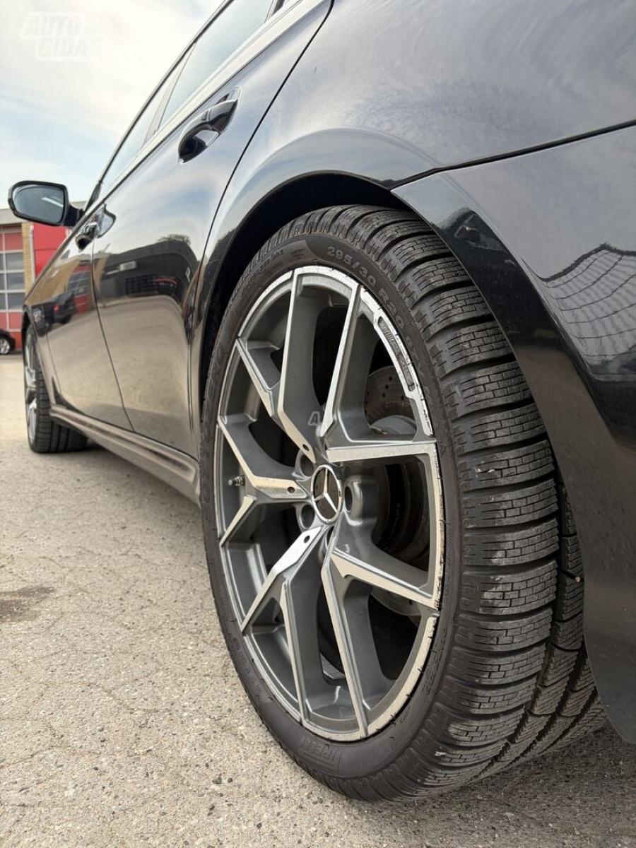 Black Mercedes-Benz cls-63-amg 2008 in Vilnius, with an engine capacity of 6.30 L and mileage of 225 thousand km for 16999 €, photo 10 on AUTOMOTO.COM.LV