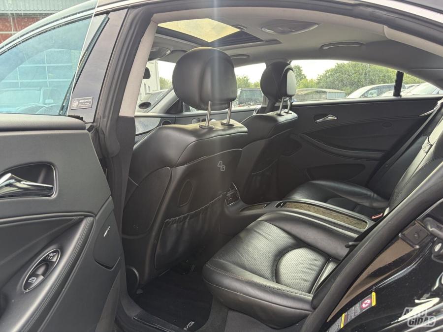 Black Mercedes-Benz cls-63-amg 2008 in Vilnius, with an engine capacity of 6.30 L and mileage of 225 thousand km for 16999 €, photo 13 on AUTOMOTO.COM.LV