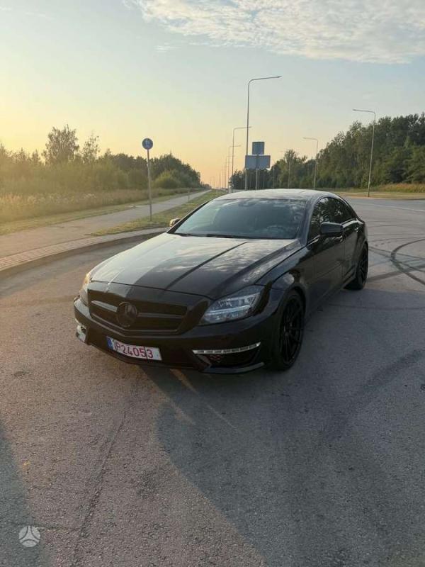 Черный Мерседес ЦЛС 63 АМГ 2013 в Шяуляй, объемом двигателя 5.50 л и пробегом 150 тыс. км за 21000 €, фото 5 на AUTOMOTO.COM.LV