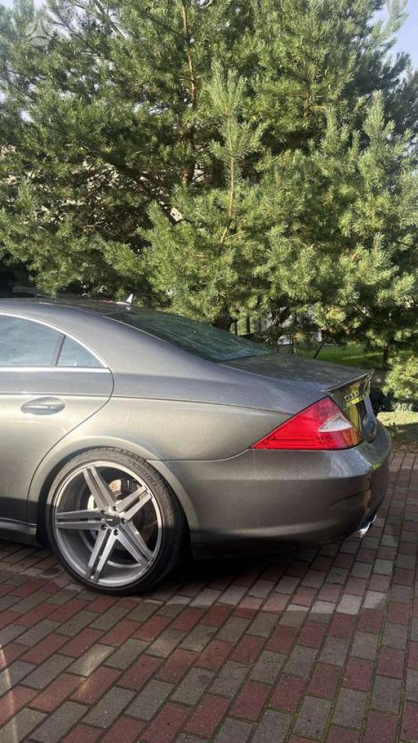 Brown Mercedes-Benz cls-63-amg 2007 in Kaunas, with an engine capacity of 6.21 L and mileage of 254 thousand km for 13300 €, photo 2 on AUTOMOTO.COM.LV