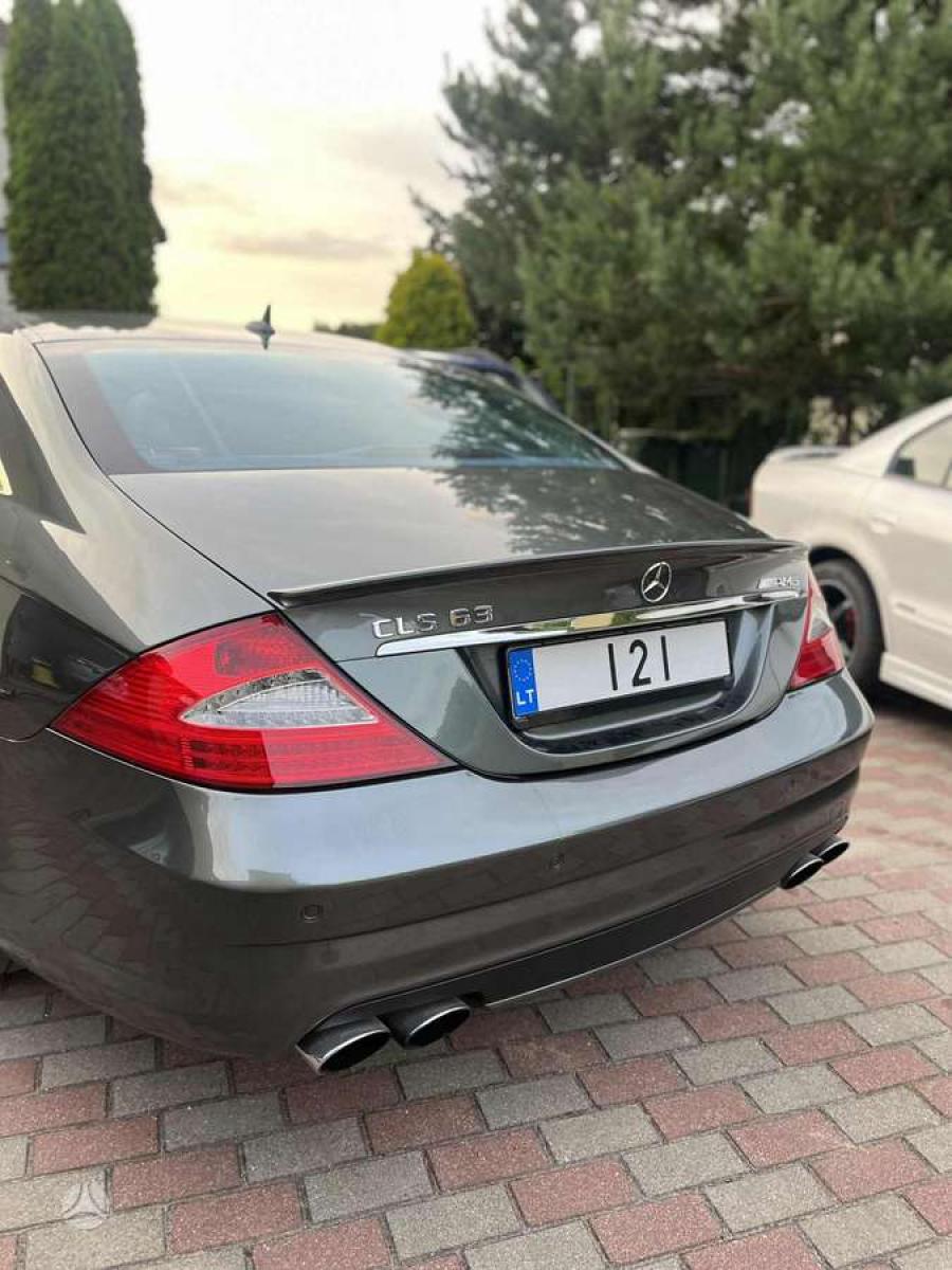 Brown Mercedes-Benz cls-63-amg 2007 in Kaunas, with an engine capacity of 6.21 L and mileage of 254 thousand km for 13300 €, photo 6 on AUTOMOTO.COM.LV