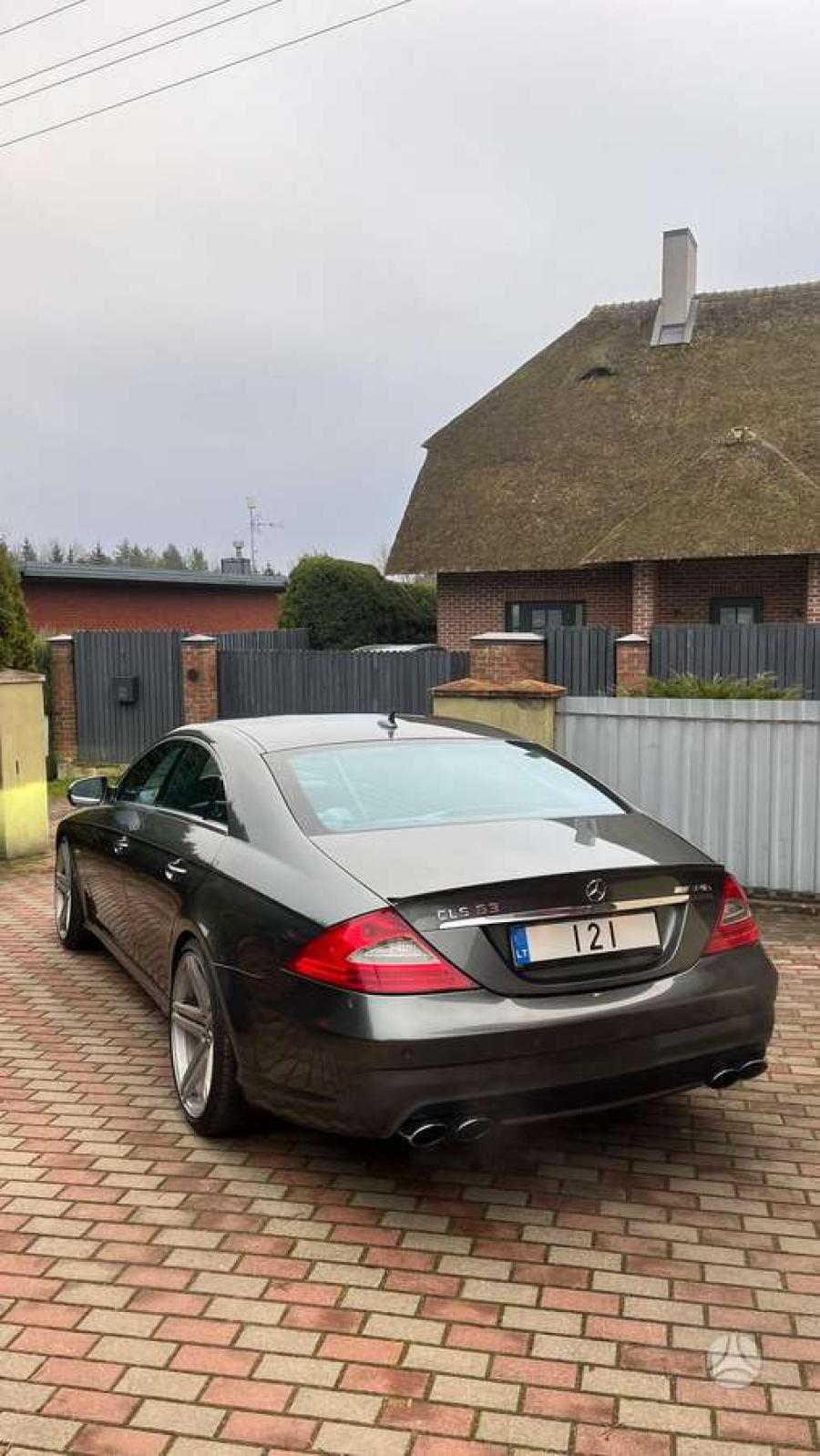 Brown Mercedes-Benz cls-63-amg 2007 in Kaunas, with an engine capacity of 6.21 L and mileage of 254 thousand km for 13300 €, photo 7 on AUTOMOTO.COM.LV