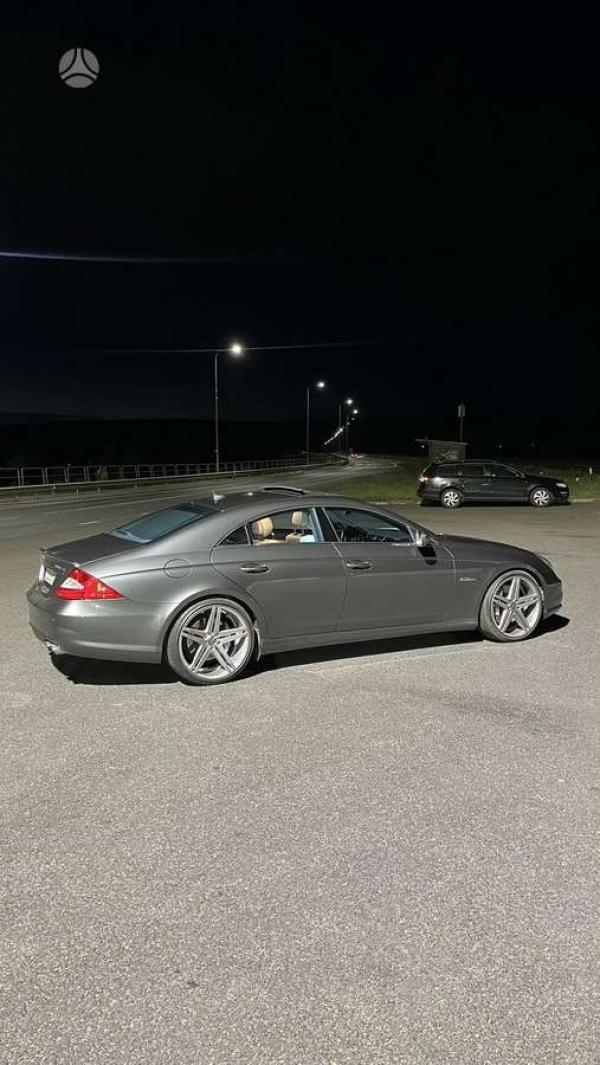 Brown Mercedes-Benz cls-63-amg 2007 in Kaunas, with an engine capacity of 6.21 L and mileage of 254 thousand km for 13300 €, photo 8 on AUTOMOTO.COM.LV