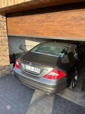 Brown Mercedes-Benz cls-63-amg 2007 in Kaunas, with an engine capacity of 6.21 L and mileage of 254 thousand km for 13300 €, photo 16 on AUTOMOTO.COM.LV
