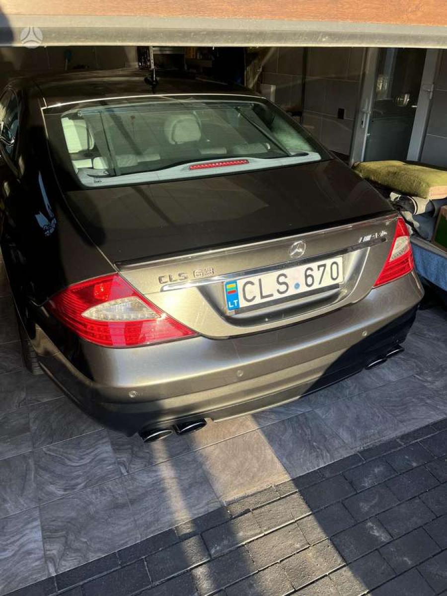 Brown Mercedes-Benz cls-63-amg 2007 in Kaunas, with an engine capacity of 6.21 L and mileage of 254 thousand km for 13300 €, photo 17 on AUTOMOTO.COM.LV