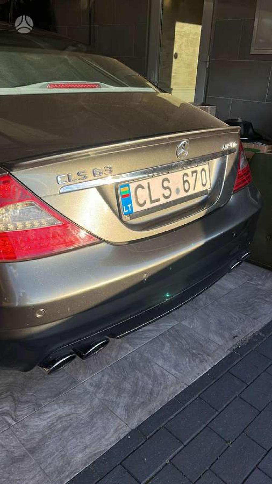 Brown Mercedes-Benz cls-63-amg 2007 in Kaunas, with an engine capacity of 6.21 L and mileage of 254 thousand km for 13300 €, photo 18 on AUTOMOTO.COM.LV
