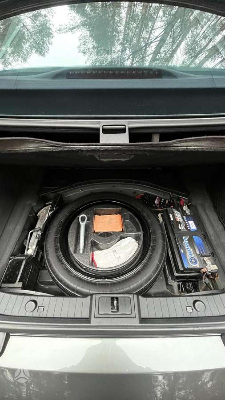 Brown Mercedes-Benz cls-63-amg 2007 in Kaunas, with an engine capacity of 6.21 L and mileage of 254 thousand km for 13300 €, photo 19 on AUTOMOTO.COM.LV