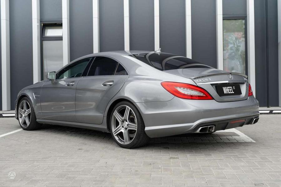 Grey Mercedes-Benz cls-63-amg 2012 in Vilnius, with an engine capacity of 5.46 L and mileage of 184 thousand km for 22000 €, photo 4 on AUTOMOTO.COM.LV