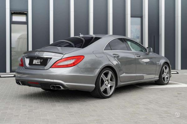 Grey Mercedes-Benz cls-63-amg 2012 in Vilnius, with an engine capacity of 5.46 L and mileage of 184 thousand km for 22000 €, photo 5 on AUTOMOTO.COM.LV