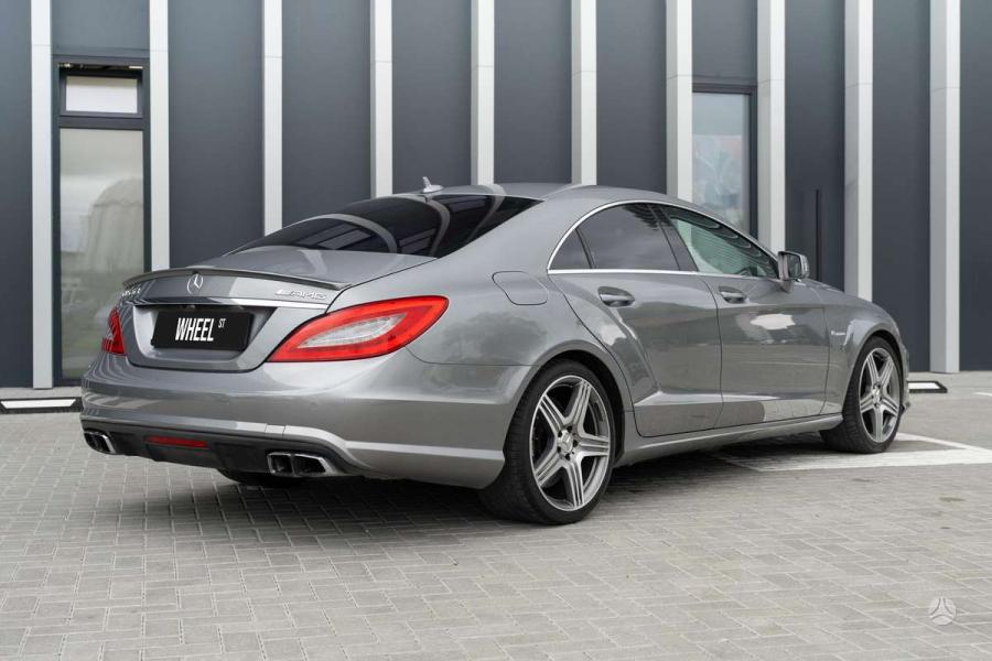 Grey Mercedes-Benz cls-63-amg 2012 in Vilnius, with an engine capacity of 5.46 L and mileage of 184 thousand km for 22000 €, photo 6 on AUTOMOTO.COM.LV
