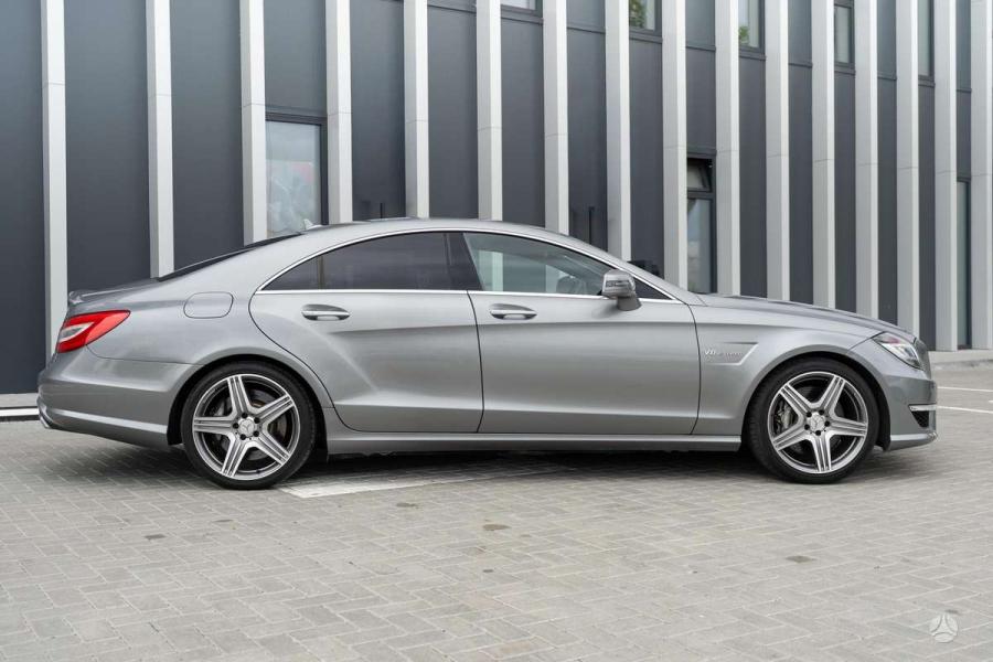 Grey Mercedes-Benz cls-63-amg 2012 in Vilnius, with an engine capacity of 5.46 L and mileage of 184 thousand km for 22000 €, photo 7 on AUTOMOTO.COM.LV