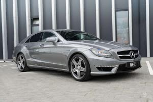 Grey Mercedes-Benz cls-63-amg 2012 in Vilnius, with an engine capacity of 5.46 L and mileage of 184 thousand km for 22000 €, photo 8 on AUTOMOTO.COM.LV