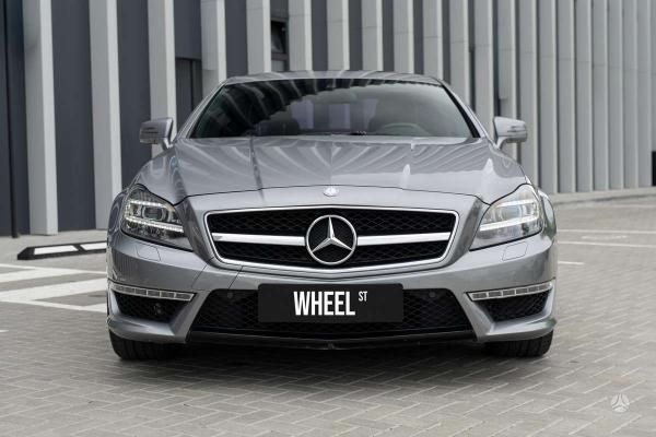 Grey Mercedes-Benz cls-63-amg 2012 in Vilnius, with an engine capacity of 5.46 L and mileage of 184 thousand km for 22000 €, photo 8 on AUTOMOTO.COM.LV