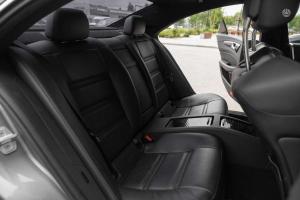 Grey Mercedes-Benz cls-63-amg 2012 in Vilnius, with an engine capacity of 5.46 L and mileage of 184 thousand km for 22000 €, photo 19 on AUTOMOTO.COM.LV