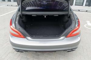 Grey Mercedes-Benz cls-63-amg 2012 in Vilnius, with an engine capacity of 5.46 L and mileage of 184 thousand km for 22000 €, photo 23 on AUTOMOTO.COM.LV