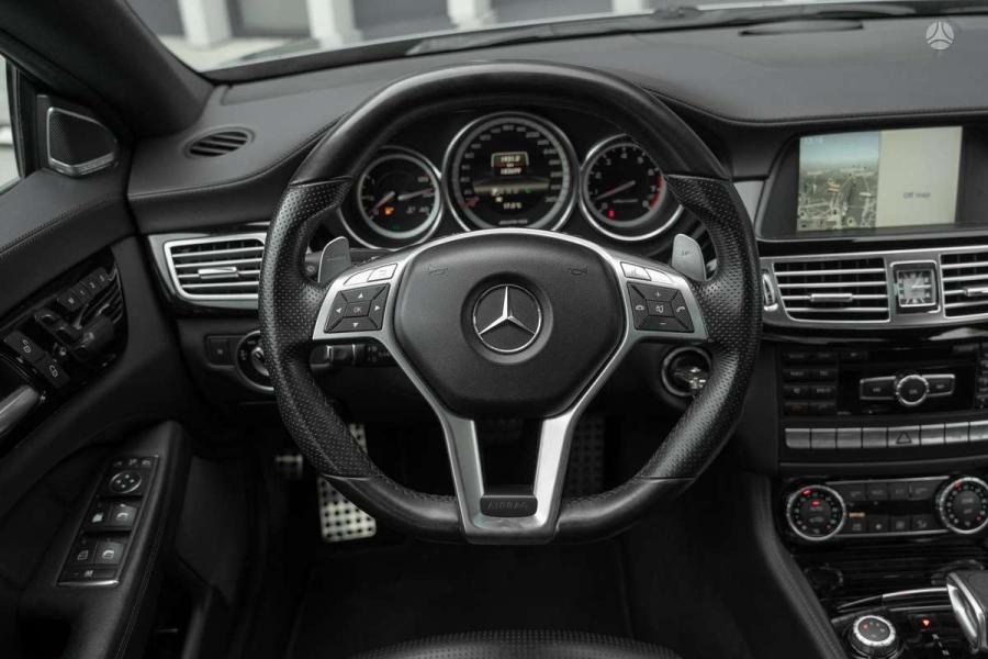 Grey Mercedes-Benz cls-63-amg 2012 in Vilnius, with an engine capacity of 5.46 L and mileage of 184 thousand km for 22000 €, photo 25 on AUTOMOTO.COM.LV