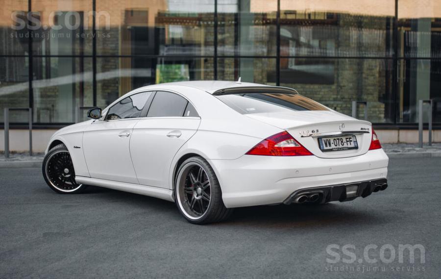 White Mercedes-Benz cls-63-amg 2006 in Riga, with an engine capacity of 6.30 L and mileage of 41 thousand km for 33000 €, photo 11 on AUTOMOTO.COM.LV