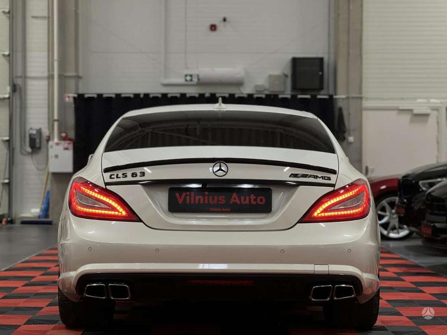 Balts Mercedes-Benz cls-63-amg 2014 Viļņa, ar dzinēja tilpumu 5.46 L un nobraukumu 77 tūkst. km par 38900 €, foto 6 vietnē AUTOMOTO.COM.LV