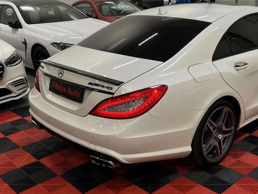 Balts Mercedes-Benz cls-63-amg 2014 Viļņa, ar dzinēja tilpumu 5.46 L un nobraukumu 77 tūkst. km par 38900 €, foto 10 vietnē AUTOMOTO.COM.LV