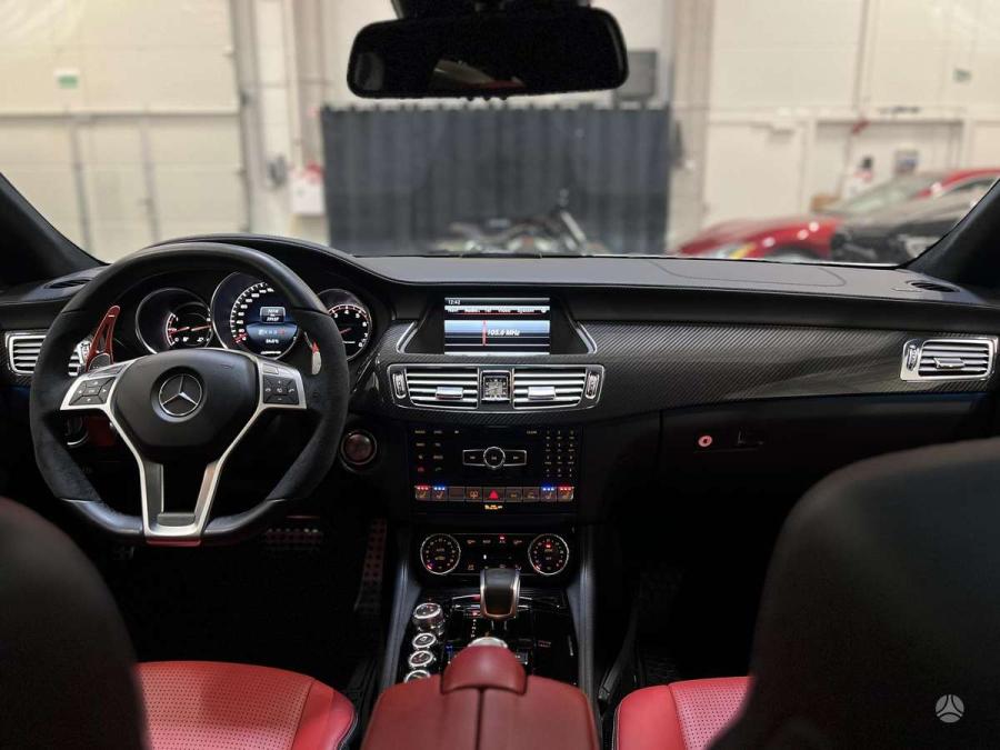 Balts Mercedes-Benz cls-63-amg 2014 Viļņa, ar dzinēja tilpumu 5.46 L un nobraukumu 77 tūkst. km par 38900 €, foto 25 vietnē AUTOMOTO.COM.LV