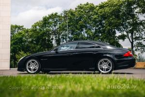 Black Mercedes-Benz CLS-Class 2005 in Tallinn, with an engine capacity of 5.40 L and mileage of 126 thousand km for 22000 €, photo 5 on AUTOMOTO.COM.LV