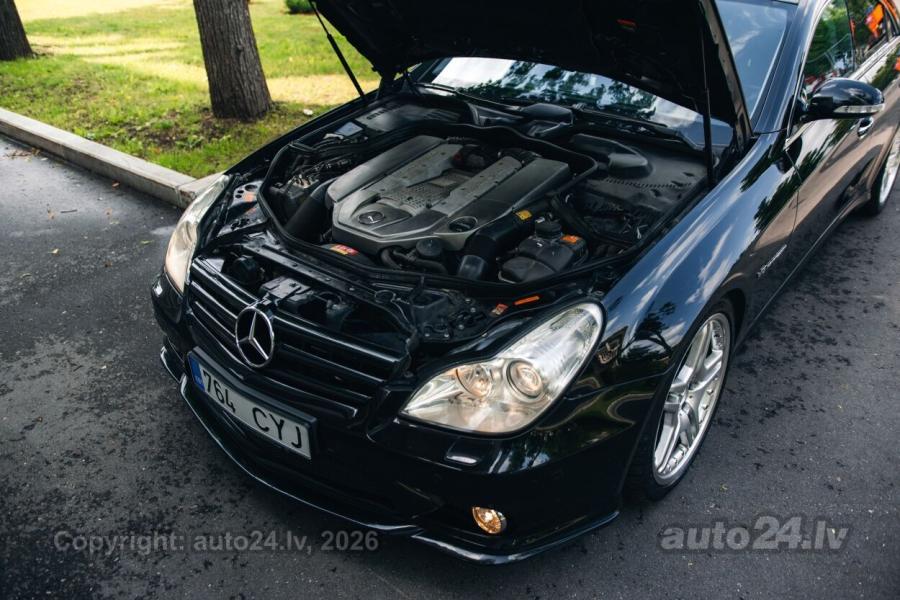 Black Mercedes-Benz CLS-Class 2005 in Tallinn, with an engine capacity of 5.40 L and mileage of 126 thousand km for 22000 €, photo 11 on AUTOMOTO.COM.LV