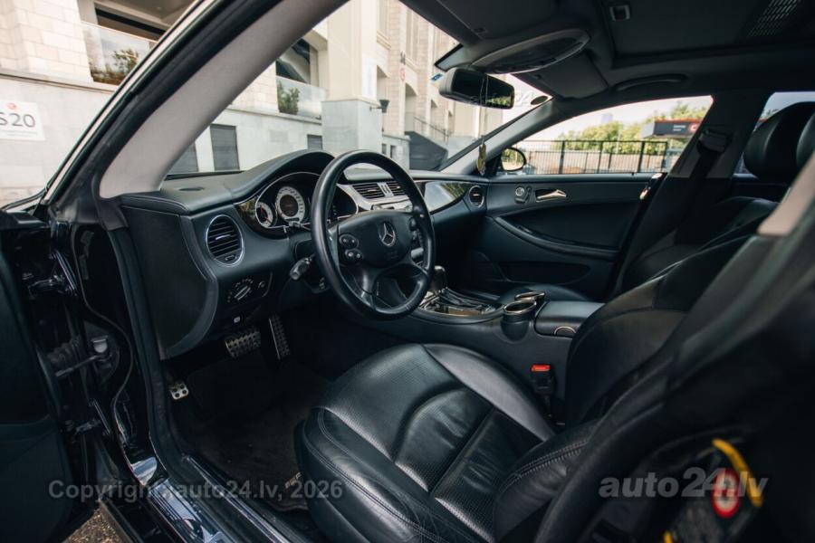 Black Mercedes-Benz CLS-Class 2005 in Tallinn, with an engine capacity of 5.40 L and mileage of 126 thousand km for 22000 €, photo 12 on AUTOMOTO.COM.LV