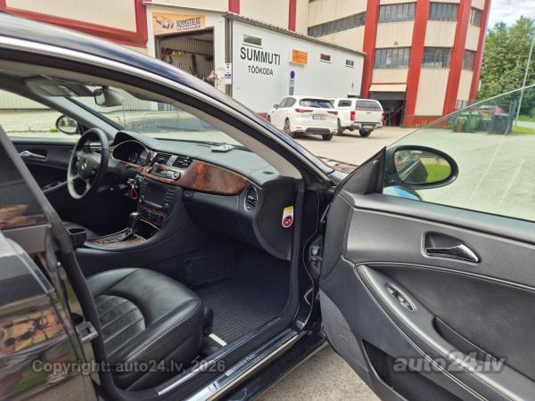 Melns Mercedes-Benz CLS-Class 2005 Tallina, ar dzinēja tilpumu 3.50 L un nobraukumu 250 tūkst. km par 5500 €, foto 7 vietnē AUTOMOTO.COM.LV