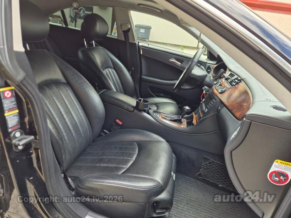 Melns Mercedes-Benz CLS-Class 2005 Tallina, ar dzinēja tilpumu 3.50 L un nobraukumu 250 tūkst. km par 5500 €, foto 10 vietnē AUTOMOTO.COM.LV