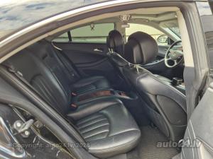Melns Mercedes-Benz CLS-Class 2005 Tallina, ar dzinēja tilpumu 3.50 L un nobraukumu 250 tūkst. km par 5500 €, foto 12 vietnē AUTOMOTO.COM.LV