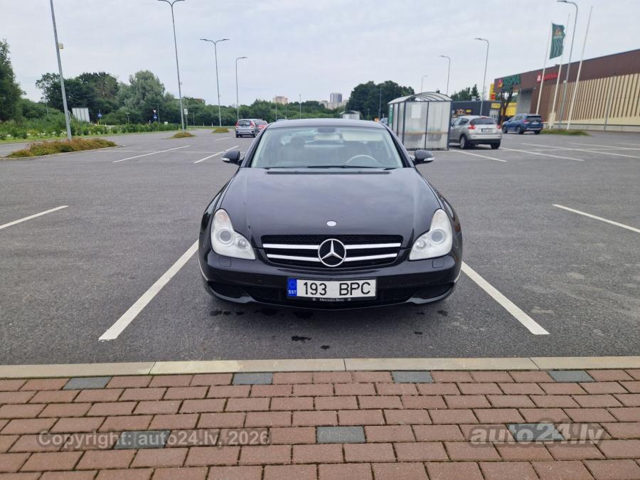 Black Mercedes-Benz CLS-Class 2005 in Tallinn, with an engine capacity of 3.50 L and mileage of 576 thousand km for 4000 €, photo 5 on AUTOMOTO.COM.LV