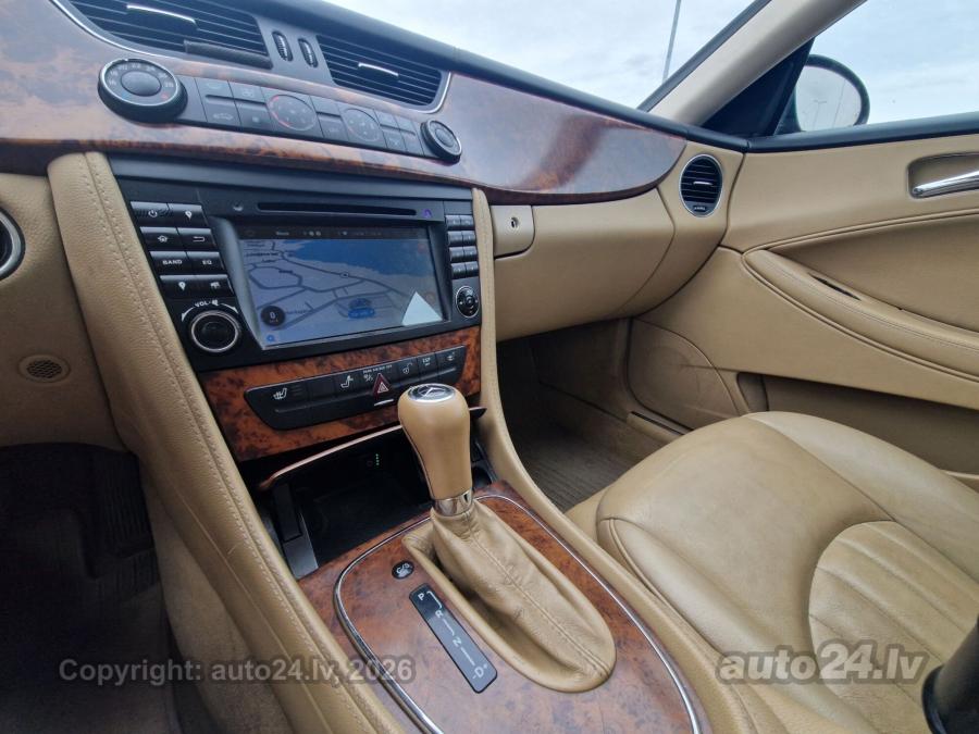 Black Mercedes-Benz CLS-Class 2005 in Tallinn, with an engine capacity of 3.50 L and mileage of 576 thousand km for 4000 €, photo 12 on AUTOMOTO.COM.LV