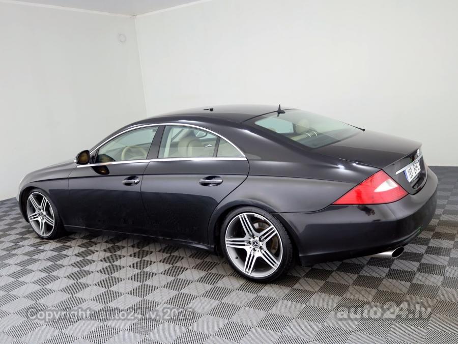 Melns Mercedes-Benz CLS-Class 2005 Tallina, ar dzinēja tilpumu 3.50 L un nobraukumu 298 tūkst. km par 1999 €, foto 5 vietnē AUTOMOTO.COM.LV