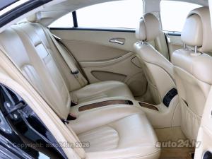 Melns Mercedes-Benz CLS-Class 2005 Tallina, ar dzinēja tilpumu 3.50 L un nobraukumu 298 tūkst. km par 1999 €, foto 8 vietnē AUTOMOTO.COM.LV