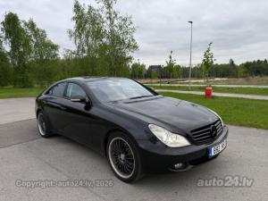 Melns Mercedes-Benz CLS-Class 2005 Tallina, ar dzinēja tilpumu 5.00 L un nobraukumu 320 tūkst. km par 5800 €, foto 4 vietnē AUTOMOTO.COM.LV