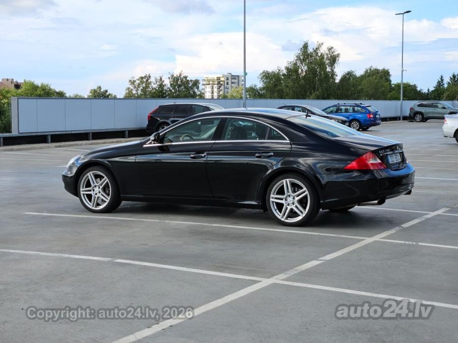 Black Mercedes-Benz CLS-Class 2006 in Tallinn, with an engine capacity of 3.50 L and mileage of 255 thousand km for 6500 €, photo 6 on AUTOMOTO.COM.LV