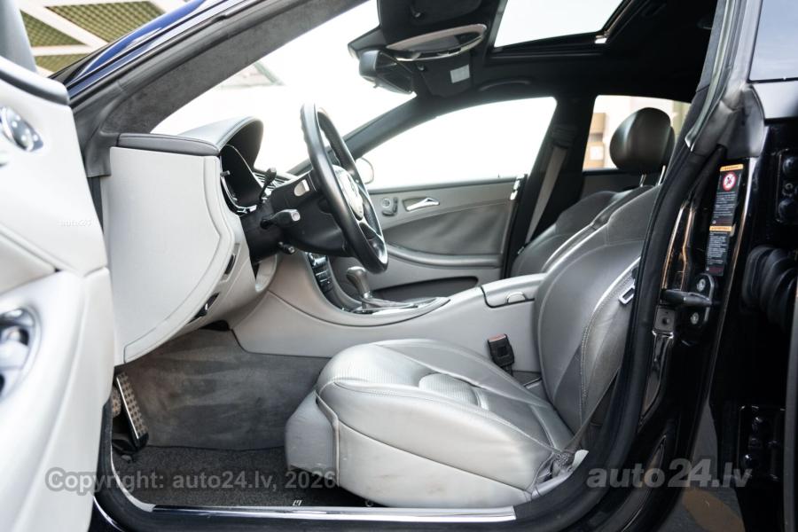 Melns Mercedes-Benz CLS-Class 2006 Tallina, ar dzinēja tilpumu 5.40 L un nobraukumu 244 tūkst. km par 20000 €, foto 20 vietnē AUTOMOTO.COM.LV