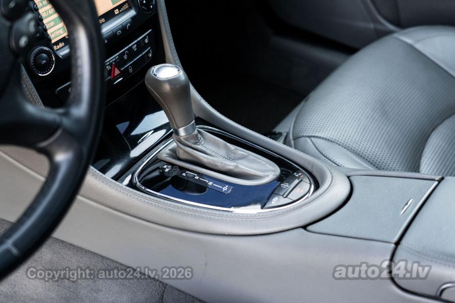Melns Mercedes-Benz CLS-Class 2006 Tallina, ar dzinēja tilpumu 5.40 L un nobraukumu 244 tūkst. km par 20000 €, foto 24 vietnē AUTOMOTO.COM.LV