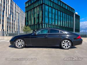 Black Mercedes-Benz CLS-Class 2007 in Tallinn, with an engine capacity of 3.00 L and mileage of 437 thousand km for 5000 €, photo 8 on AUTOMOTO.COM.LV