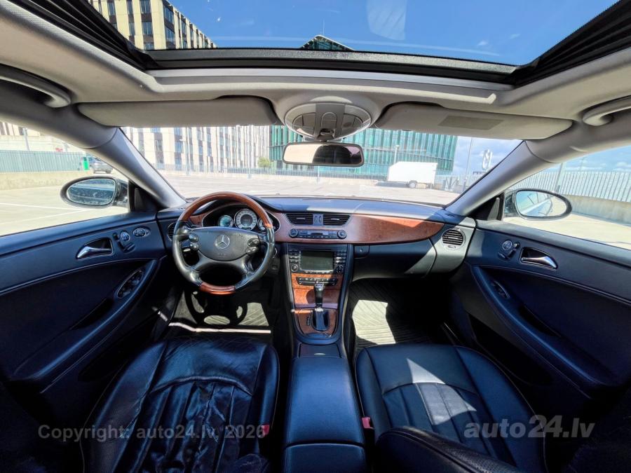 Black Mercedes-Benz CLS-Class 2007 in Tallinn, with an engine capacity of 3.00 L and mileage of 437 thousand km for 5000 €, photo 10 on AUTOMOTO.COM.LV
