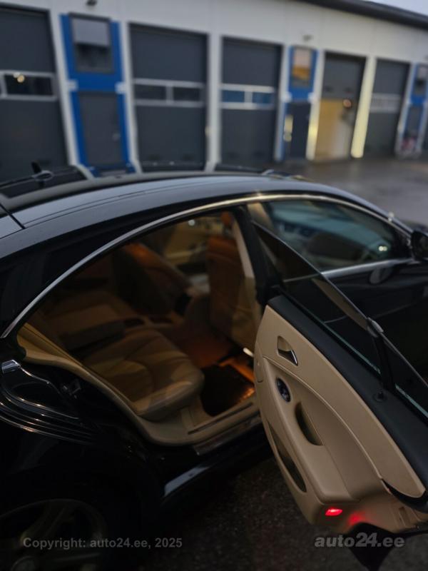 Melns Mercedes-Benz CLS-Class 2008 Tallina, ar dzinēja tilpumu 3.50 L un nobraukumu 227 tūkst. km par 7000 €, foto 11 vietnē AUTOMOTO.COM.LV