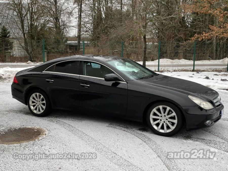Black Mercedes-Benz CLS-Class 2008 in Viljandi, with an engine capacity of 3.00 L and mileage of 345 thousand km for 6500 €, photo 2 on AUTOMOTO.COM.LV