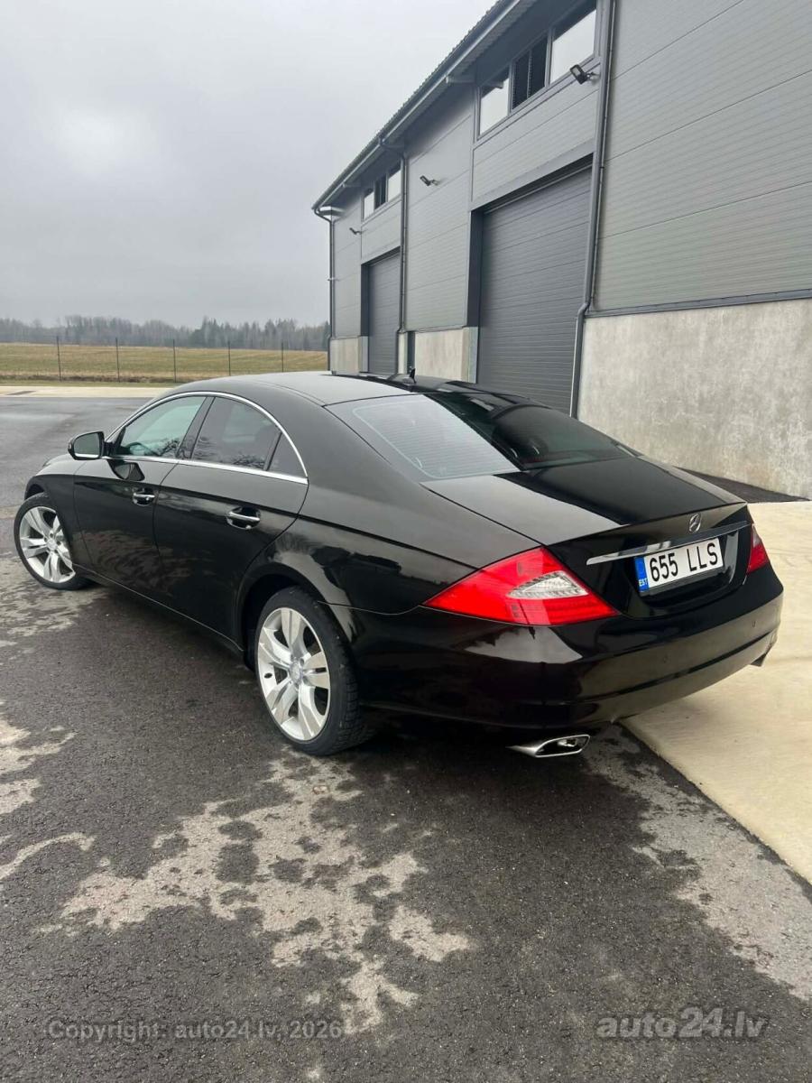 Black Mercedes-Benz CLS-Class 2008 in Viljandi, with an engine capacity of 3.00 L and mileage of 345 thousand km for 6500 €, photo 6 on AUTOMOTO.COM.LV