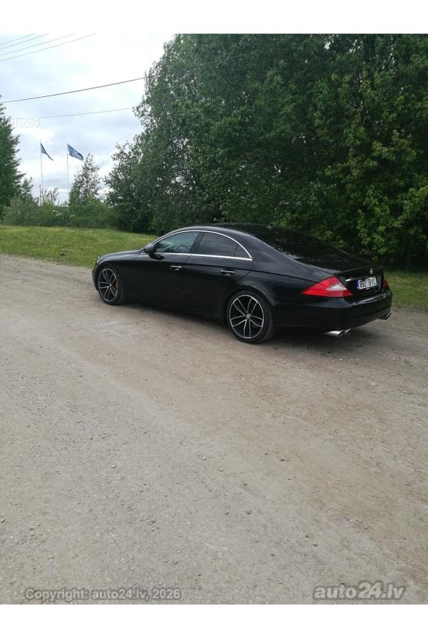 Mercedes-Benz CLS-Class 2010 Tallina vietnē Melns Mercedes-Benz CLS-Class 2010 Tallina, ar dzinēja tilpumu 3.00 L un nobraukumu 309 tūkst. km par 9500 €, foto 3 vietnē AUTOMOTO.COM.LV