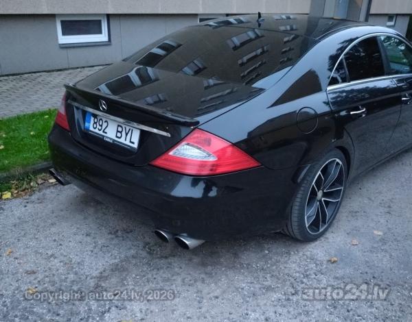 Mercedes-Benz CLS-Class 2010 Tallina vietnē Melns Mercedes-Benz CLS-Class 2010 Tallina, ar dzinēja tilpumu 3.00 L un nobraukumu 309 tūkst. km par 9500 €, foto 4 vietnē AUTOMOTO.COM.LV