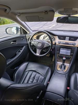 Melns Mercedes-Benz CLS-Class 2010 Tallina, ar dzinēja tilpumu 3.00 L un nobraukumu 309 tūkst. km par 9500 €, foto 6 vietnē AUTOMOTO.COM.LV