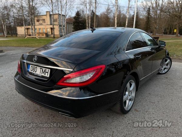 Melns Mercedes-Benz CLS-Class 2011 Viljandi, ar dzinēja tilpumu 3.00 L un nobraukumu 325 tūkst. km par 9990 €, foto 4 vietnē AUTOMOTO.COM.LV
