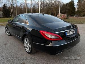 Black Mercedes-Benz CLS-Class 2011 in Viljandi, with an engine capacity of 3.00 L and mileage of 325 thousand km for 9790 €, photo 2 on AUTOMOTO.COM.LV
