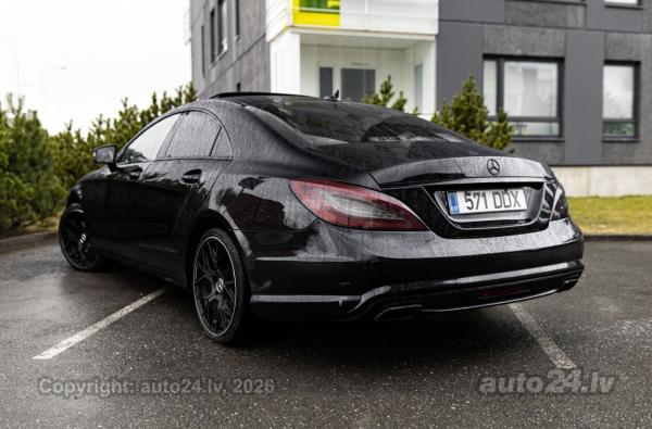 Black Mercedes-Benz CLS-Class 2011 in Tallinn, with an engine capacity of 3.00 L and mileage of 190 thousand km for 12900 €, photo 4 on AUTOMOTO.COM.LV